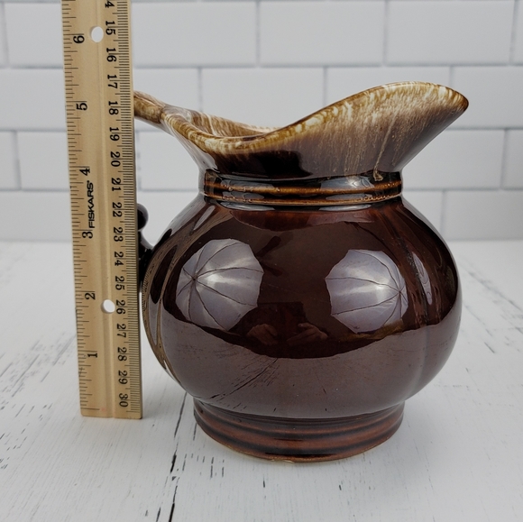 Mccoy | Accents | Vtg Mccoy Pottery 7528 Brown Drip Glazed Pitcher ...